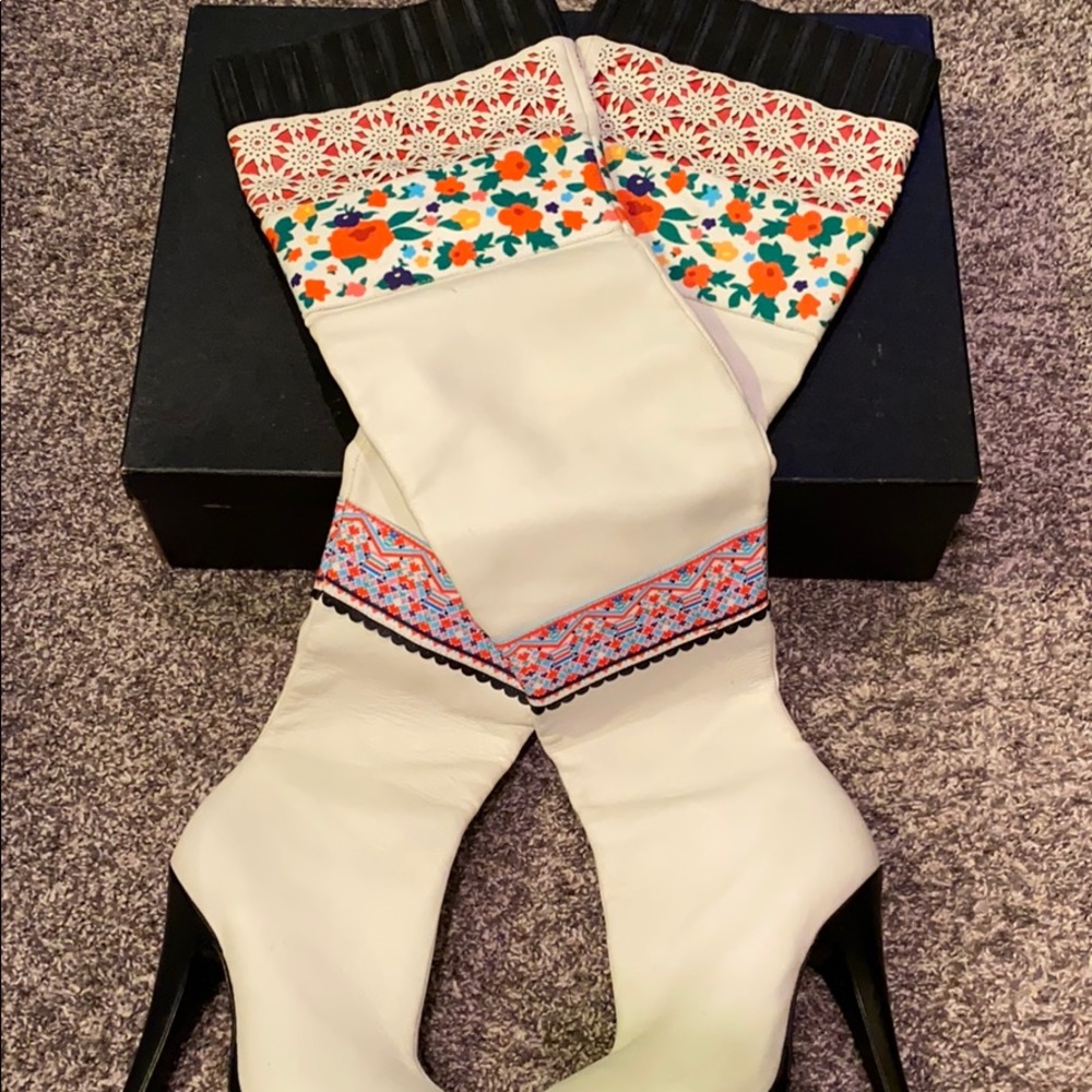 Knee Boots / Limited Edition - Gem